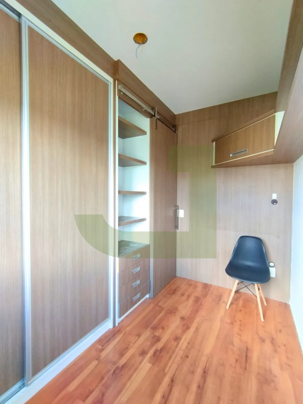 Excelente Casa em Condomínio para venda com 3 dormitórios, sendo 1 ...